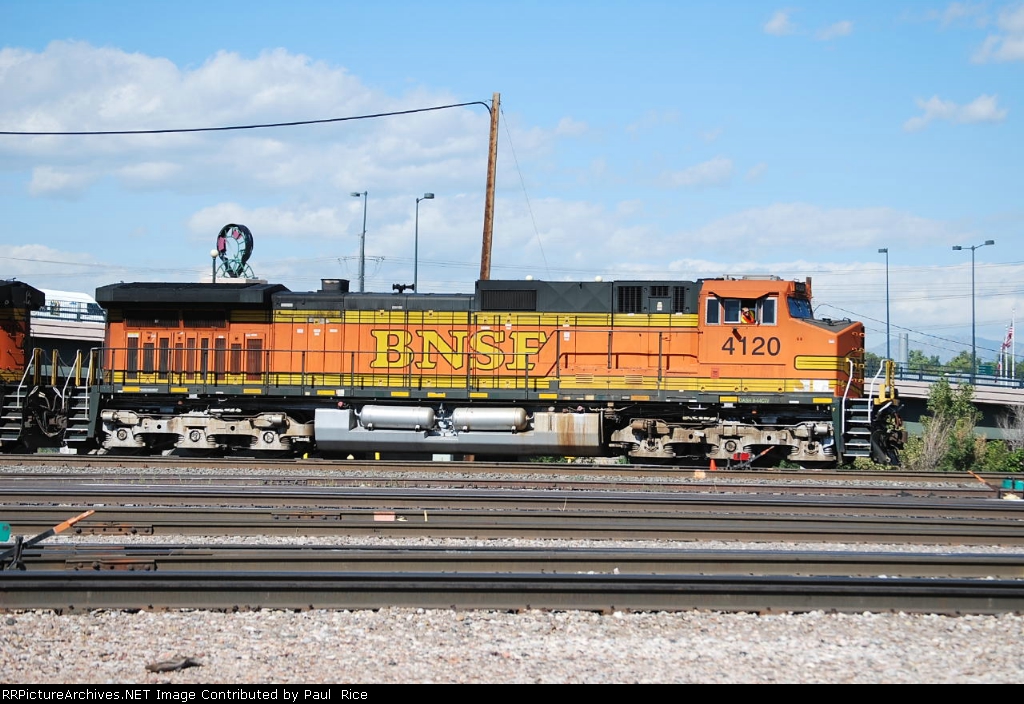 BNSF 4120